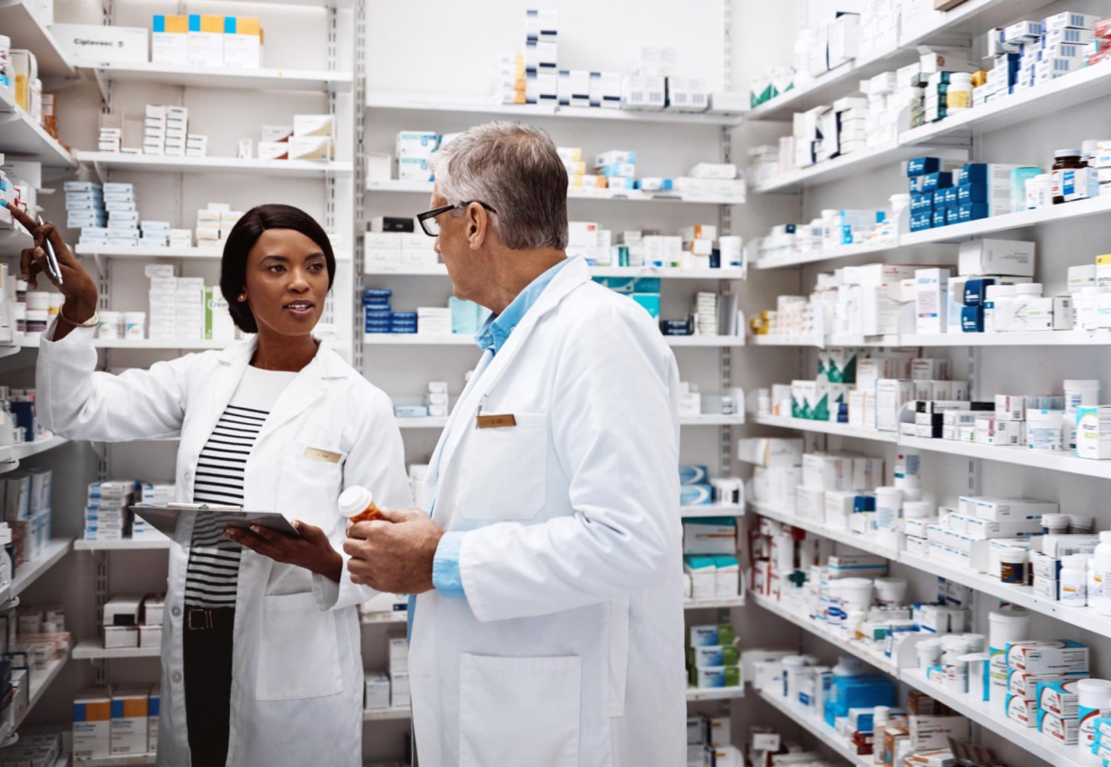 A Day in the Life of a Pharmacy Technician: What to Expect